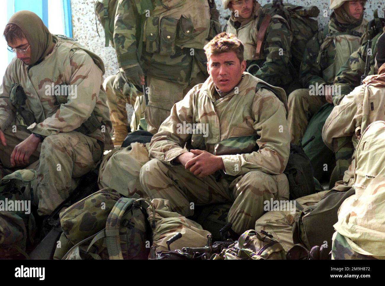 US Marines from Lima Company, Battalion Landing Team 3/6, 26th Marine ...