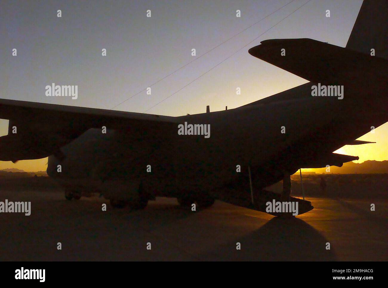 A KC-130 with Marine Aerial Refueler Transport Squadron (VMGR-352 ...