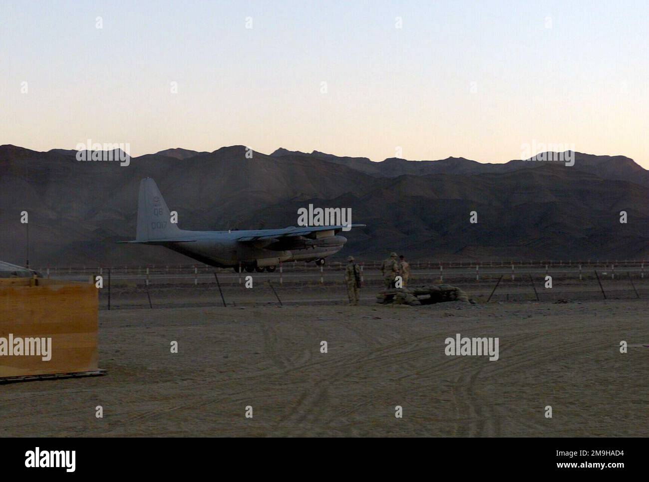 A Marine KC-130 with Marine Aerial Refueler Transport Squadron (VMGR ...