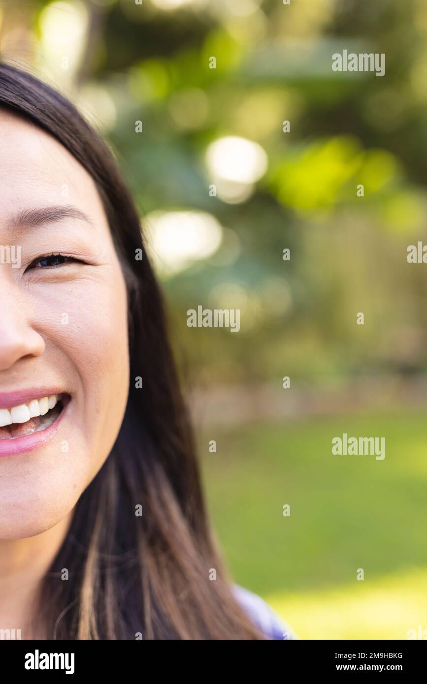 Portrait happy asian woman smiling hi-res stock photography and images ...