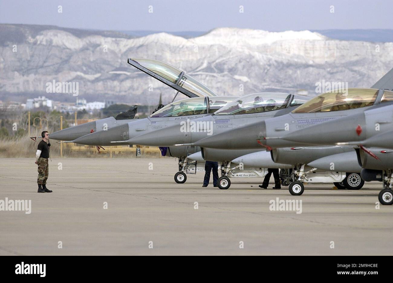 020205-F-1631A-017. Base: Zaragosa Air Base Country: Spain (ESP) Scene ...