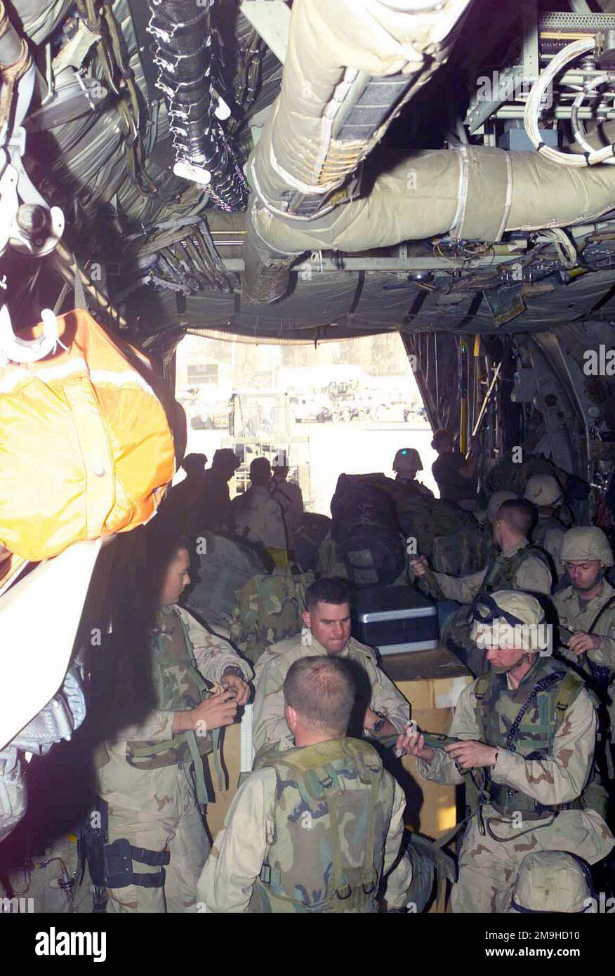 Inside the KC-130/R Hercules from Marine Aerial Refueler Transport ...