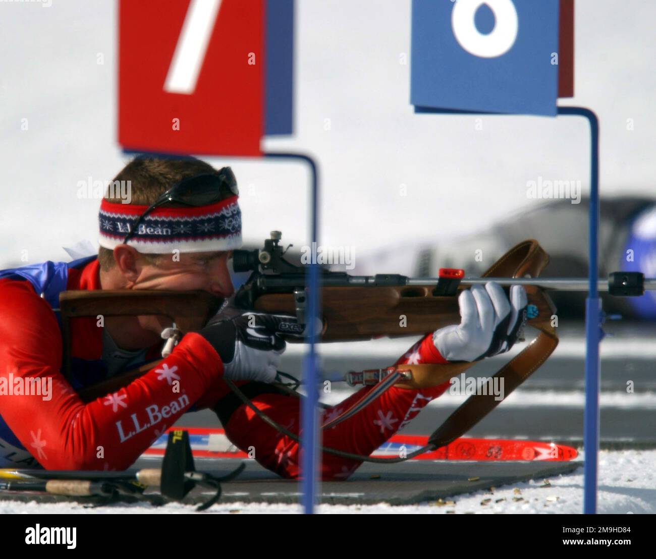World Class Athlete SPECIALIST (SPC) Jeremy Teela, USA, takes aim in ...