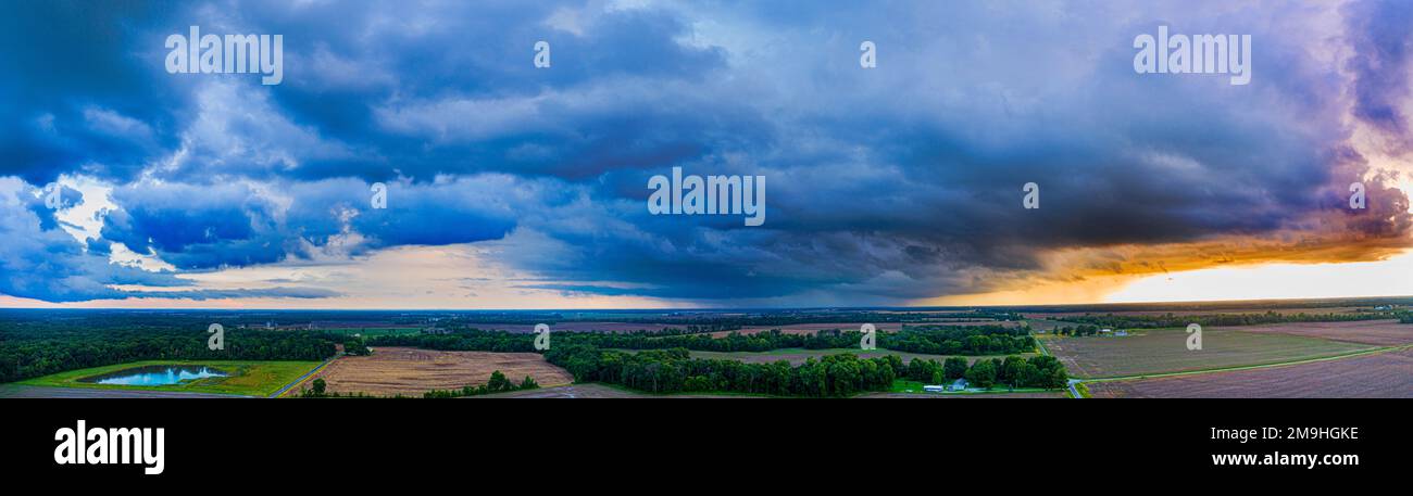 Illinois countryside hi-res stock photography and images - Alamy
