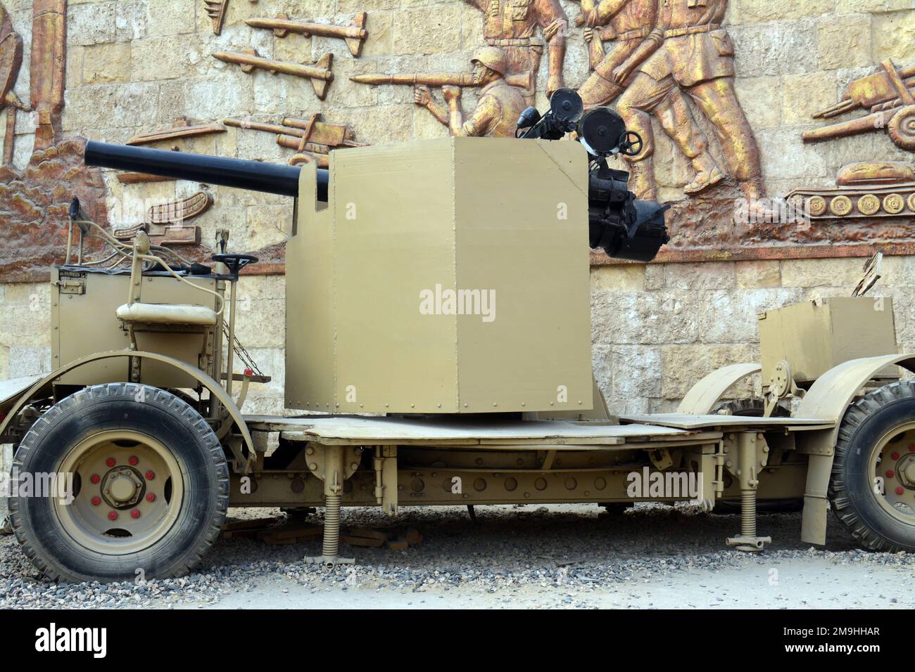 Cairo, Egypt, January 7 2023: 40mm anti aircraft air gun British made ...