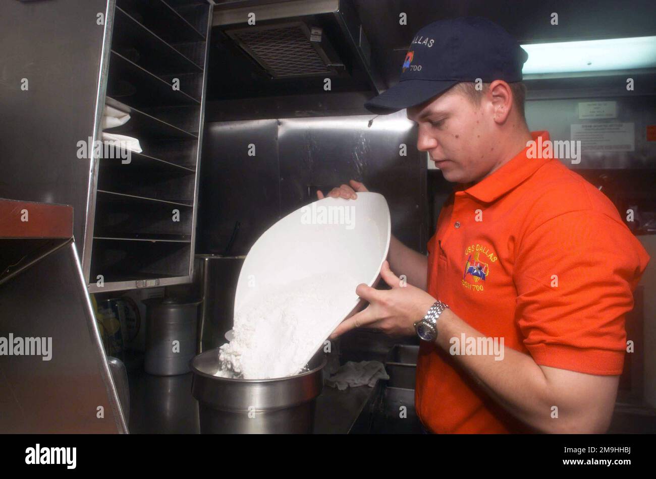 Uss dallas ssn 700 hi-res stock photography and images - Alamy