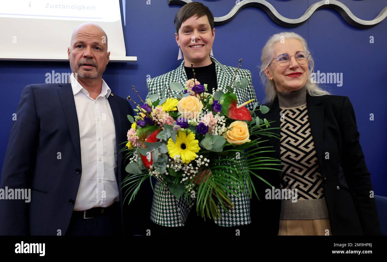 Rostock, Germany. 18th Jan, 2023. Eva Maria Kroeger (Die Linke, M ...
