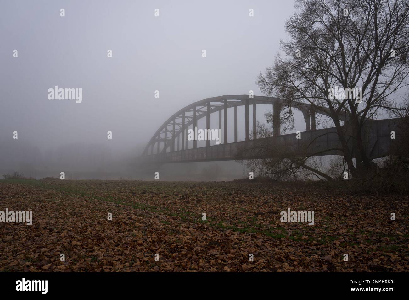 Old train bridge hi-res stock photography and images - Alamy