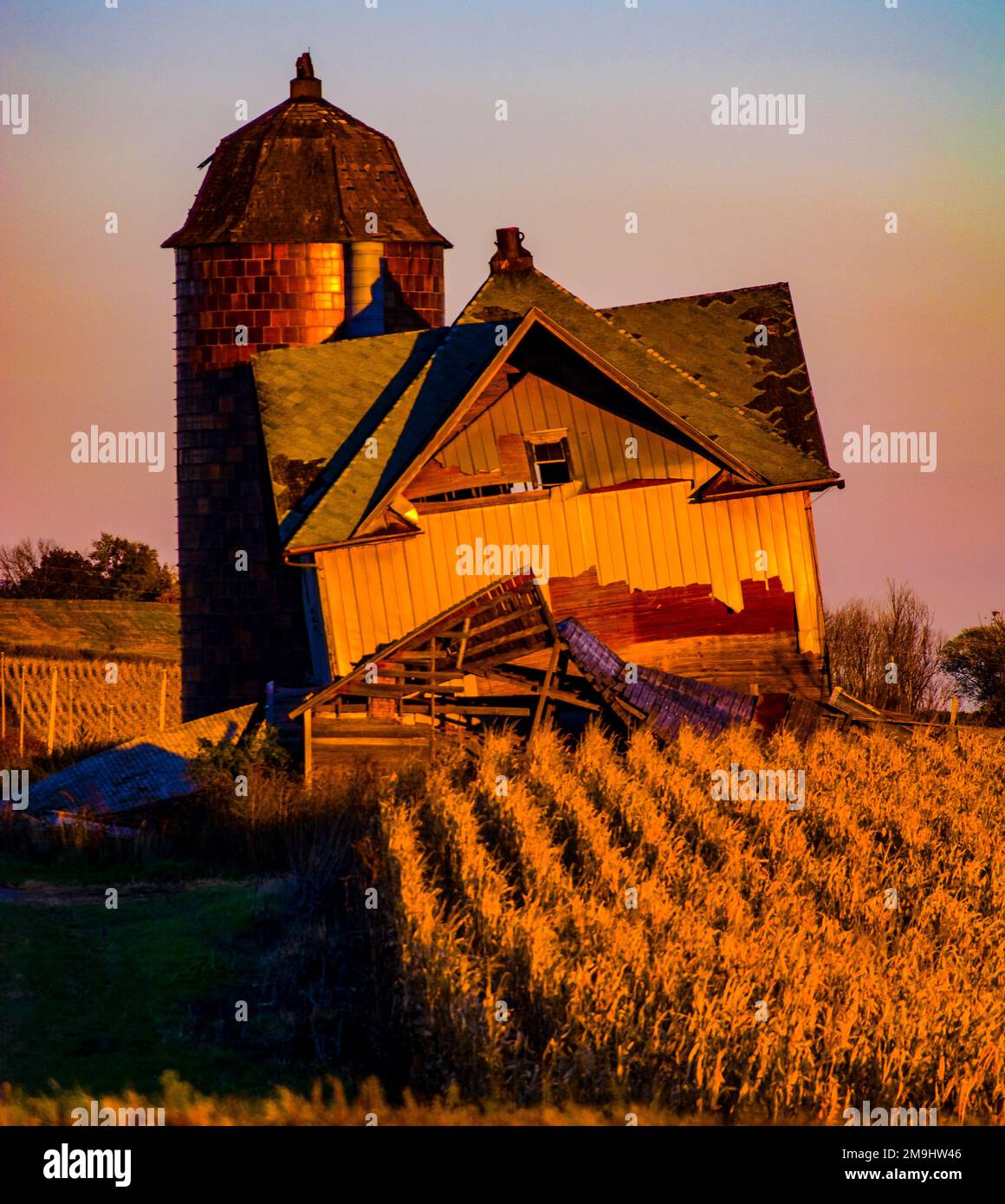 Ruined field hi-res stock photography and images - Alamy