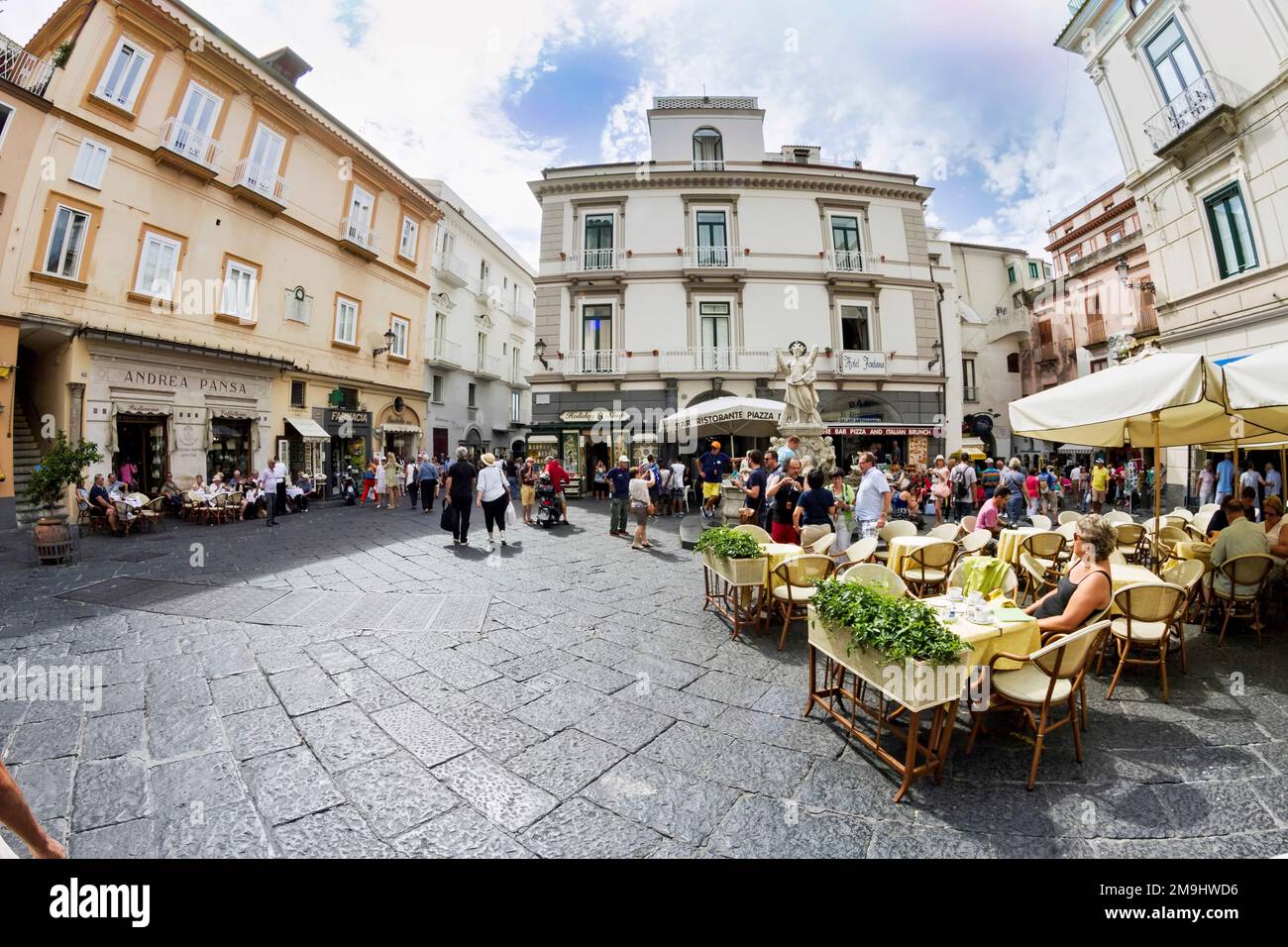 Amalfi town square hi-res stock photography and images - Alamy