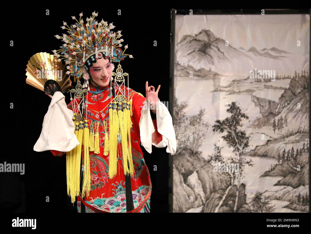 London, Britain. 17th Jan, 2023. An artist performs Peking Opera during a gala of the Chinese ...
