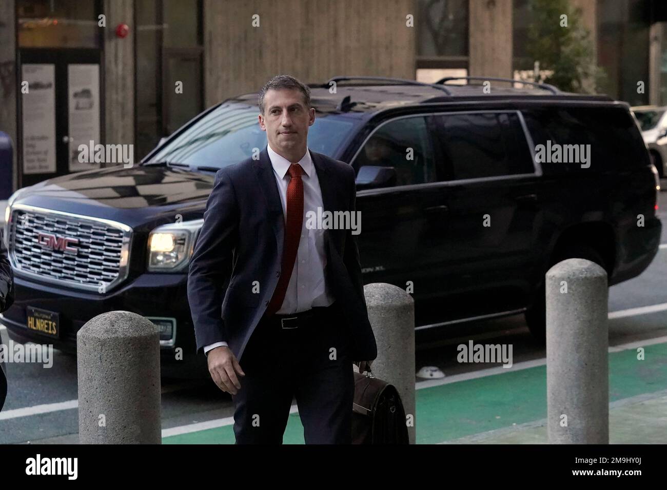 Alex Spiro, attorney for Elon Musk, arrives at a federal courthouse in ...