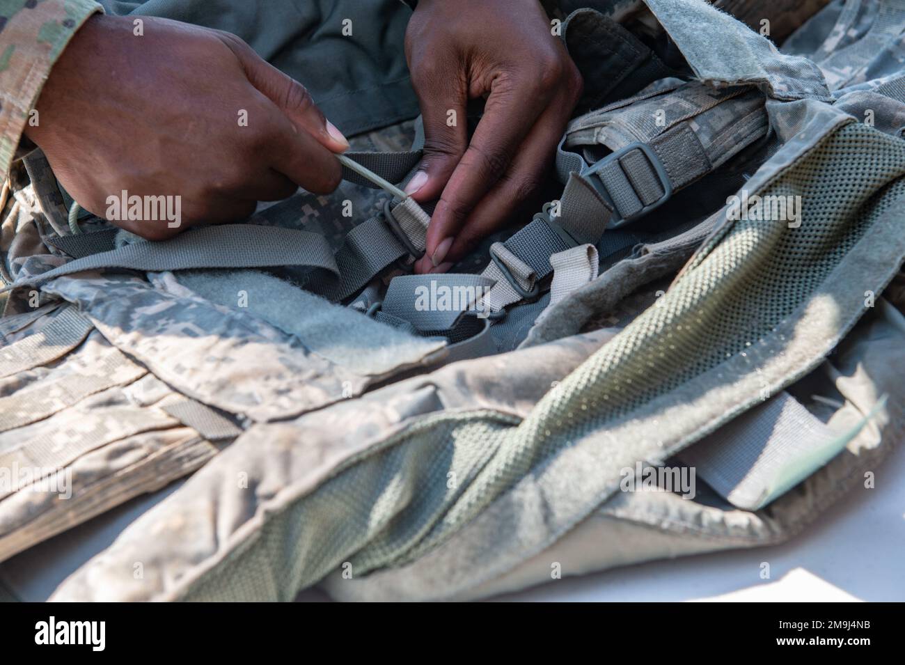 Cable armor hi-res stock photography and images - Alamy