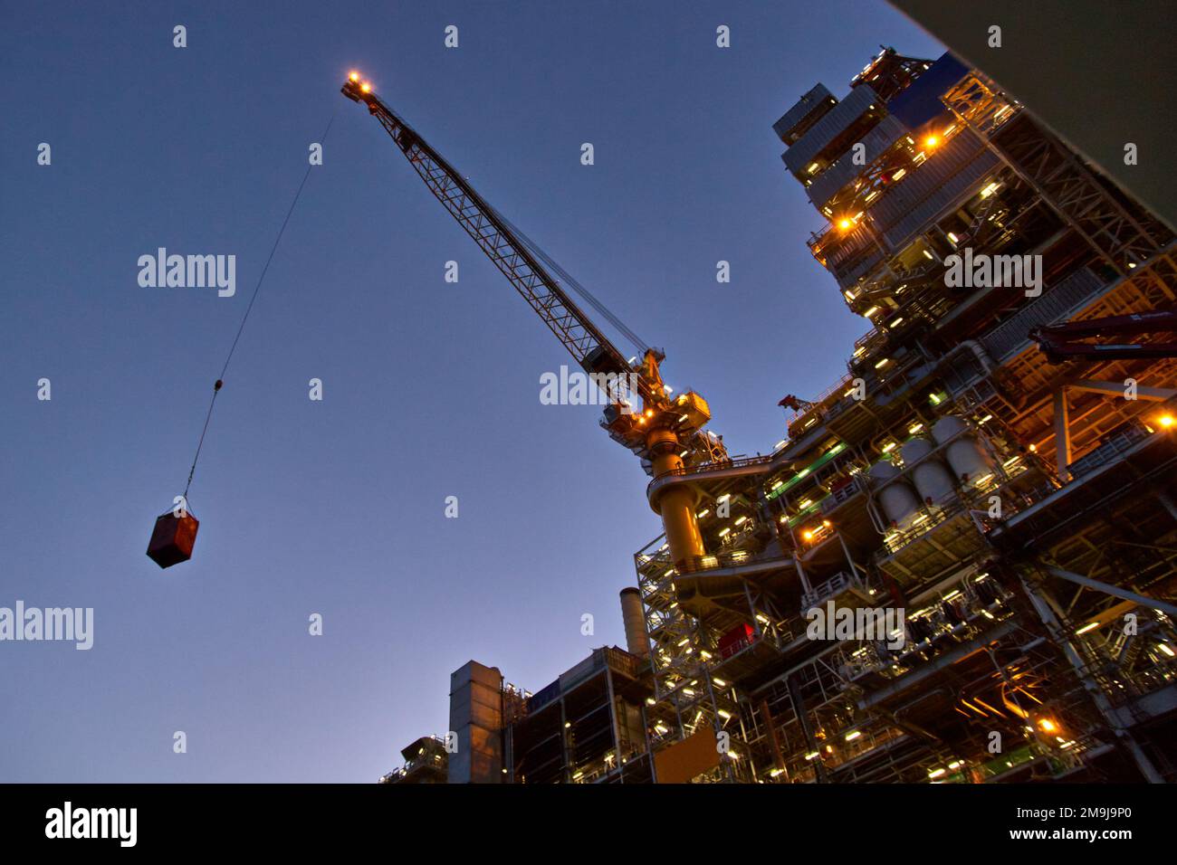 Jack up rig crane cargo operations in the sea Stock Photo - Alamy