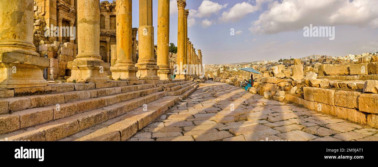 Nymphaeum, the Cardo Maximus, ancient Gerasa, Jordan Stock Photo - Alamy