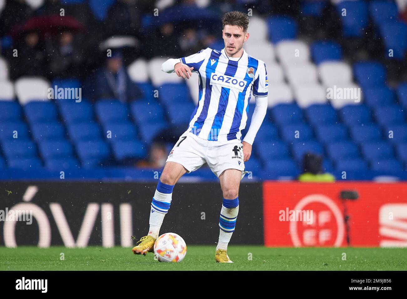 Robert Navarro of Real Sociedad during the Copa del Rey match between ...