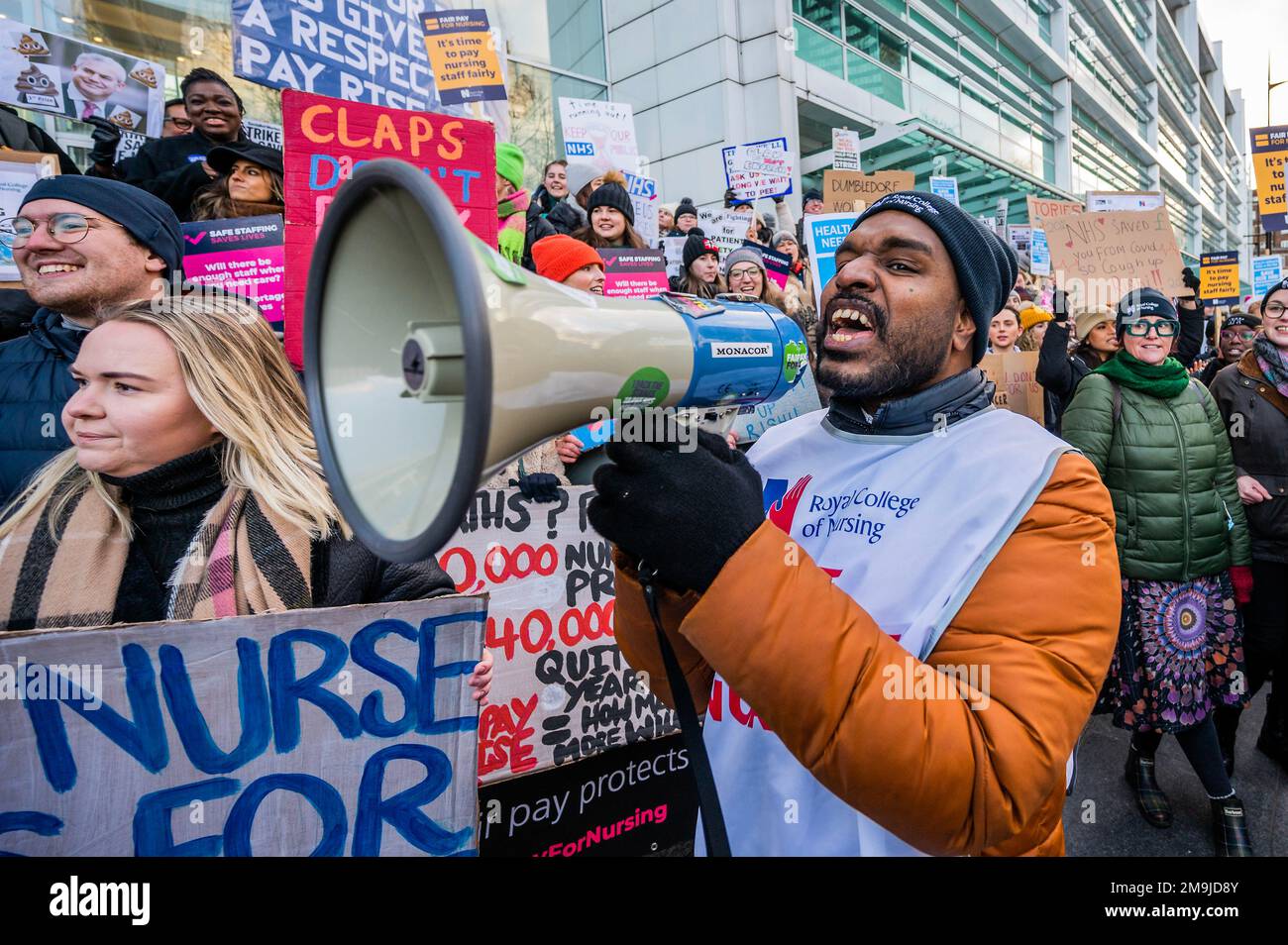 London, UK. 18th Jan, 2023. A picket line of Nurses outside the UCLH ...