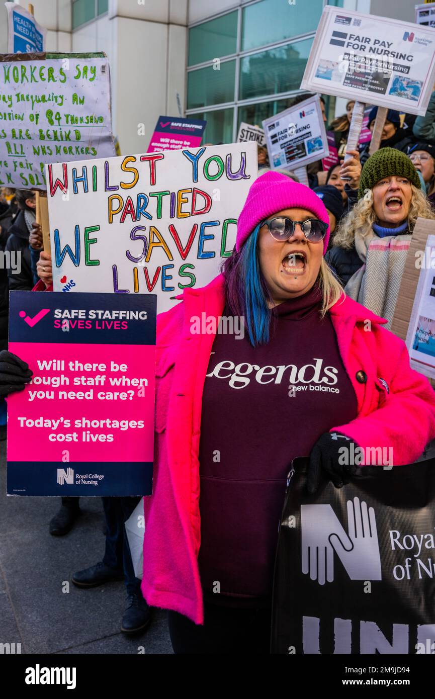 London, UK. 18th Jan, 2023. A picket line of Nurses outside the UCLH ...