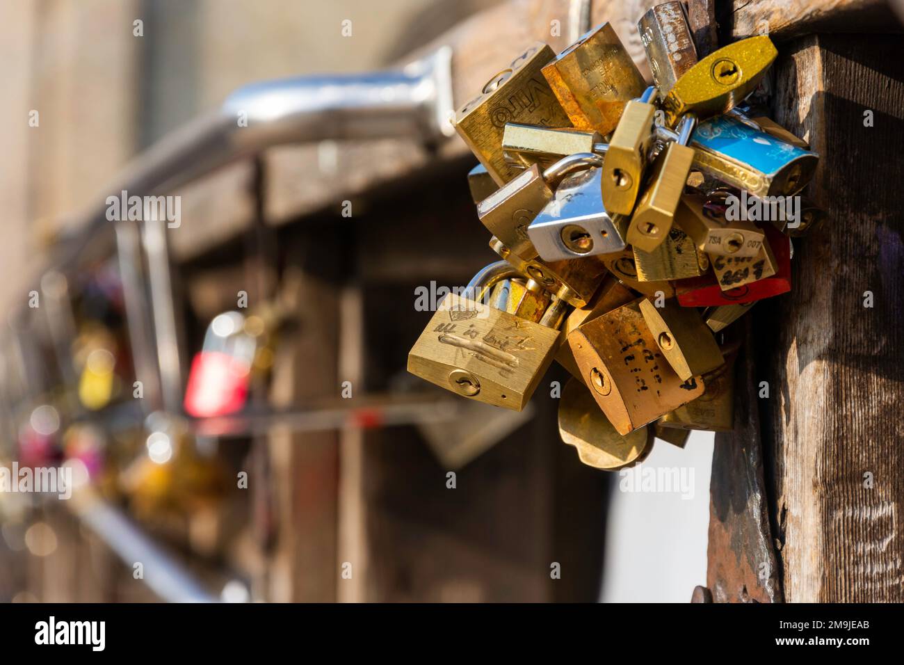 Venice italy love padlocks hi-res stock photography and images - Alamy