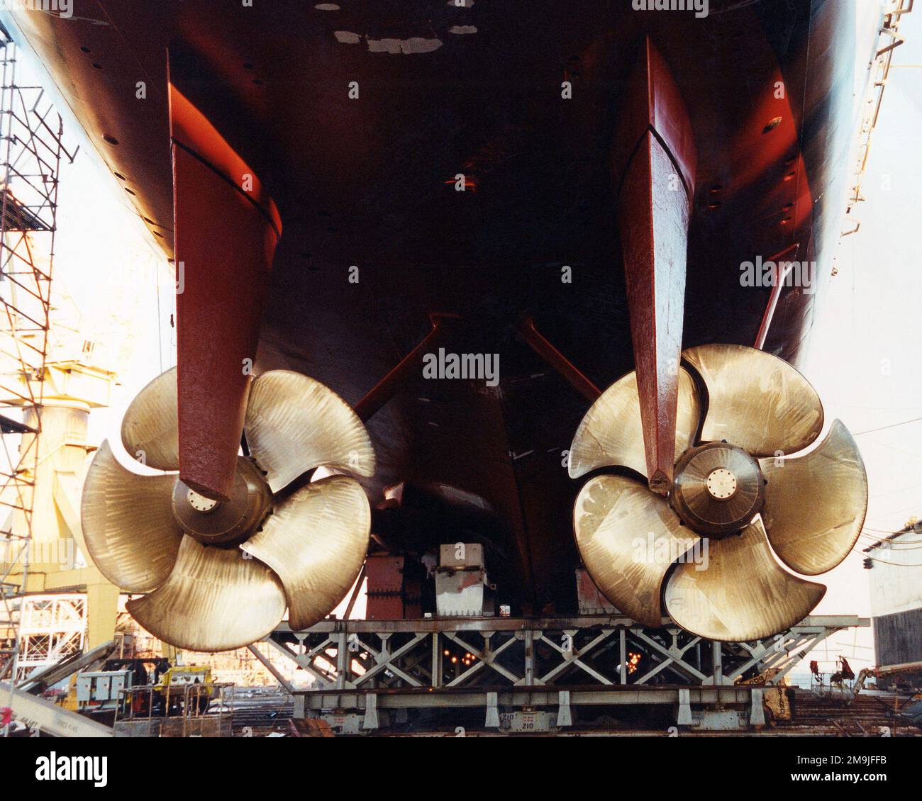 Ingalls shipbuilding hi-res stock photography and images - Alamy