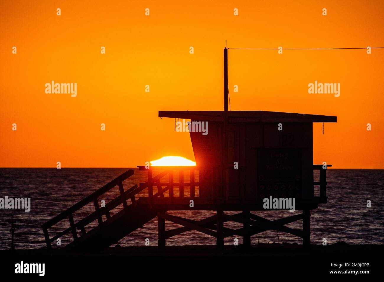 Silhouette people lifeguard station hi-res stock photography and images ...
