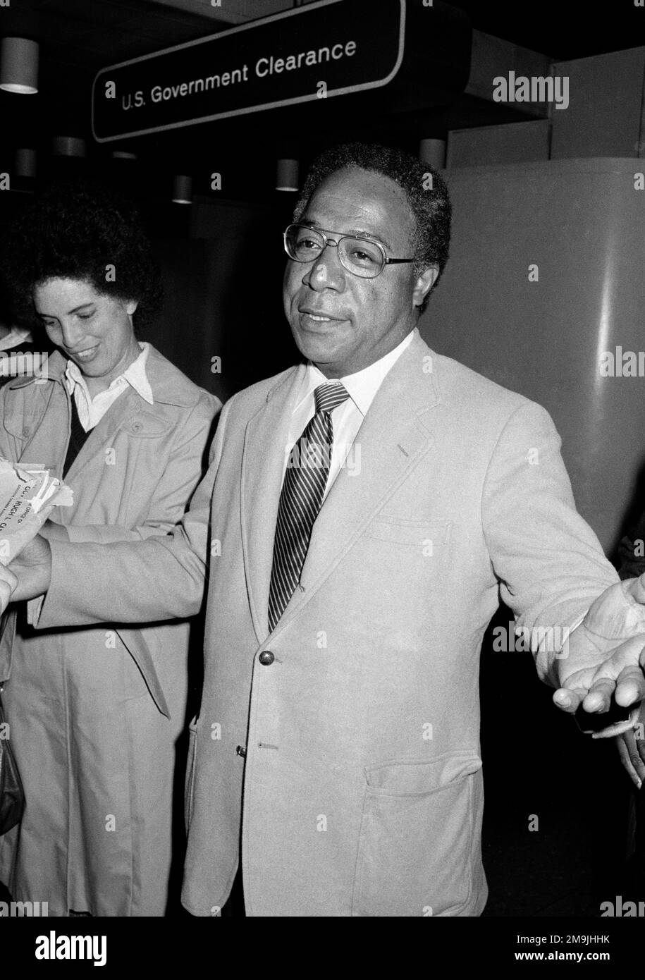 "Roots" author Alex Haley is shown at the airport in San Francisco ...