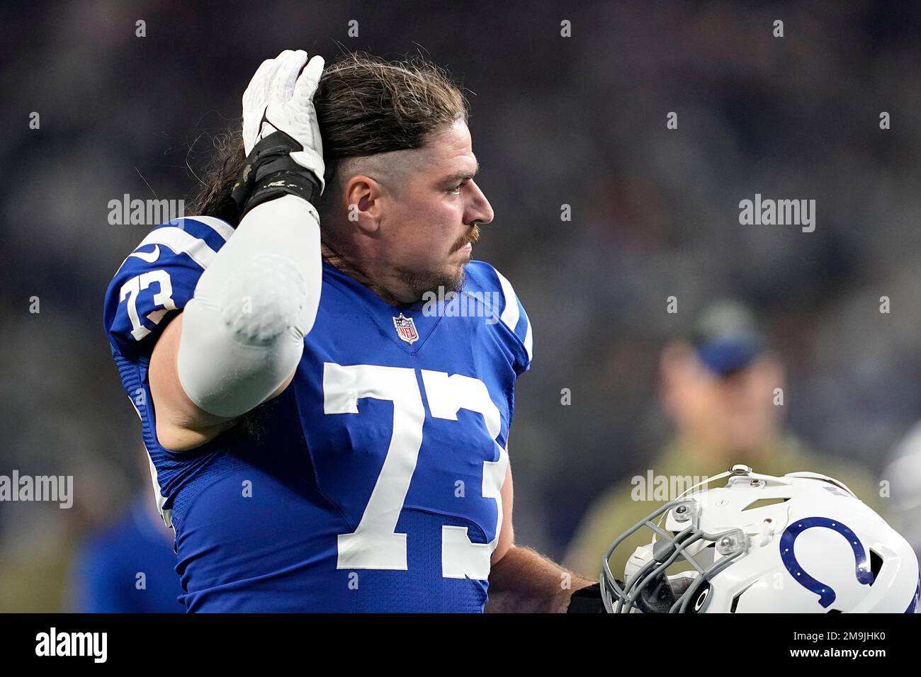 Indianapolis Colts offensive tackle Dennis Kelly (73) participates in ...