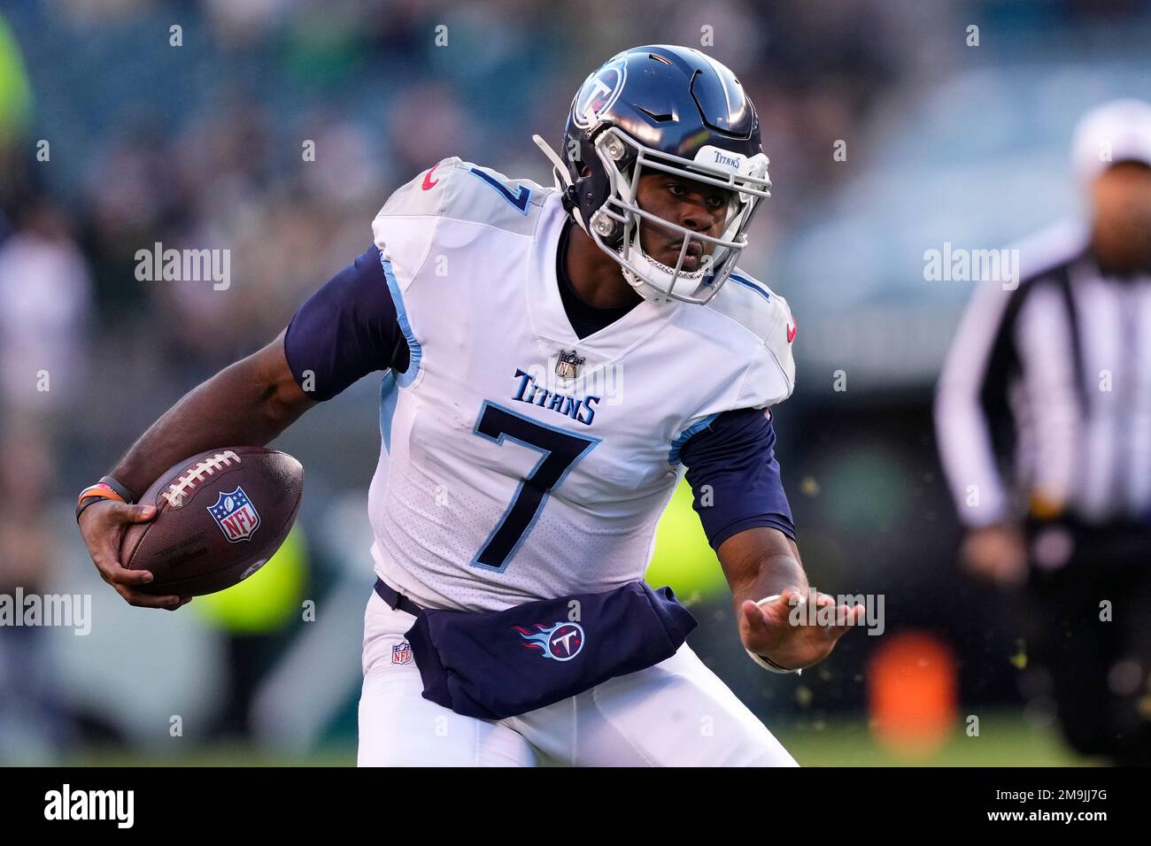 Tennessee Titans quarterback Malik Willis in action during an NFL ...
