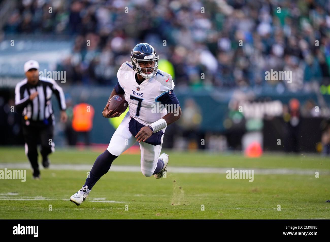Tennessee Titans quarterback Malik Willis in action during an NFL ...