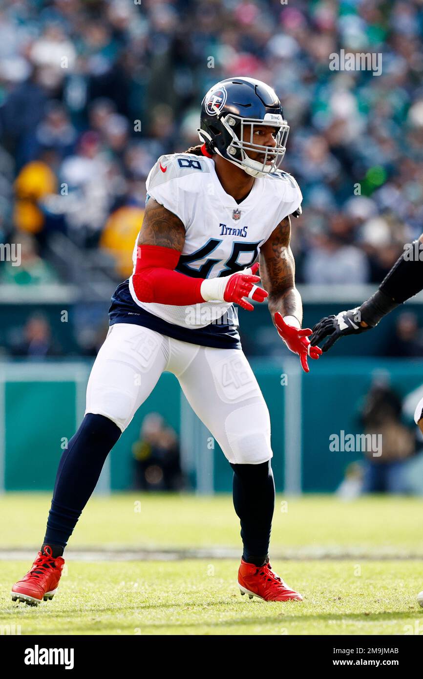 Tennessee Titans linebacker Bud Dupree (48) in action against the ...