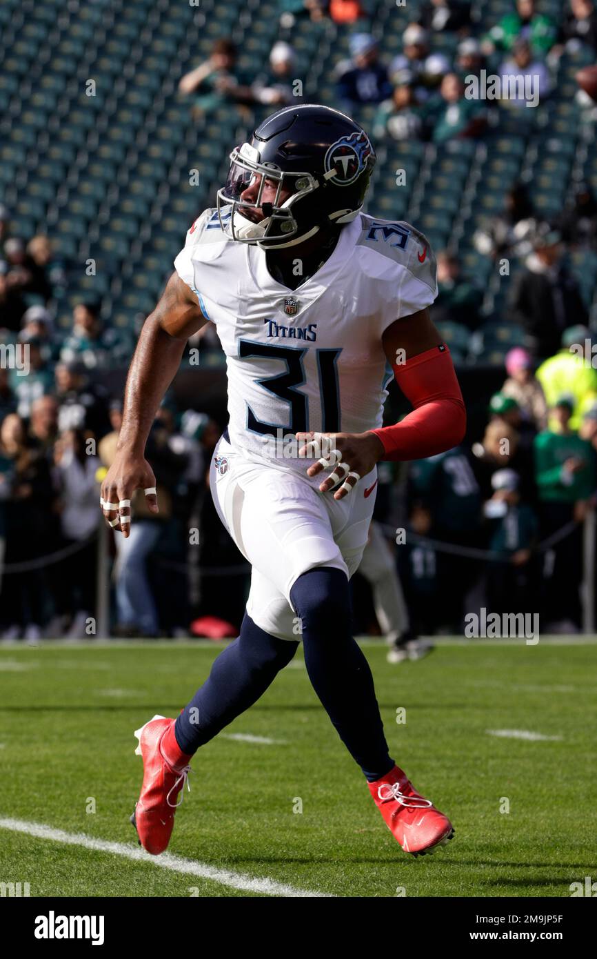 Tennessee Titans safety Kevin Byard (31) works out before an NFL ...