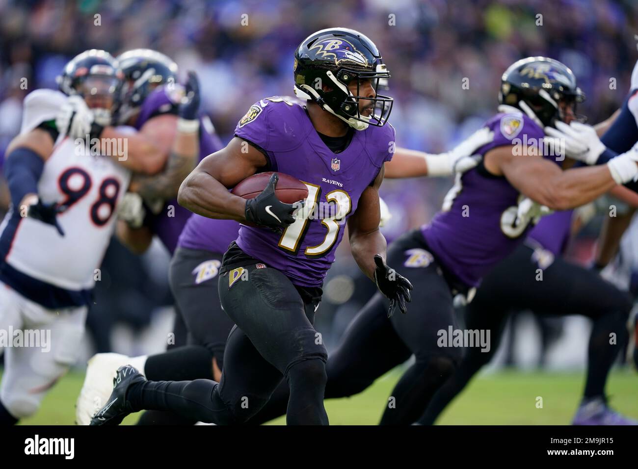 Baltimore Ravens wide receiver Devin Duvernay (13) rushes the ball in ...