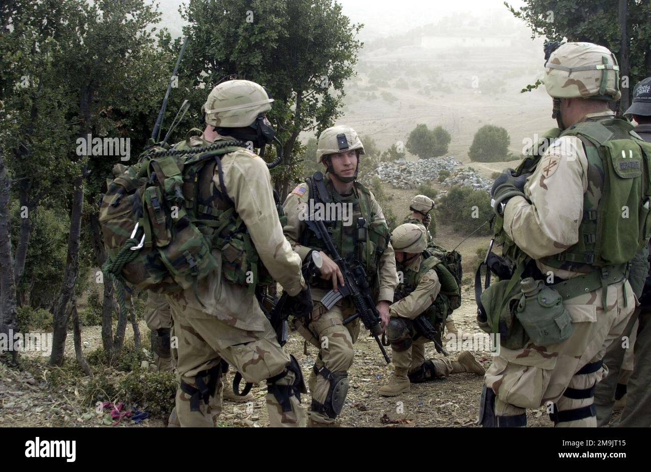 Soldiers of "C" Company, 1ST Battalion, 504th Parachute Infantry ...
