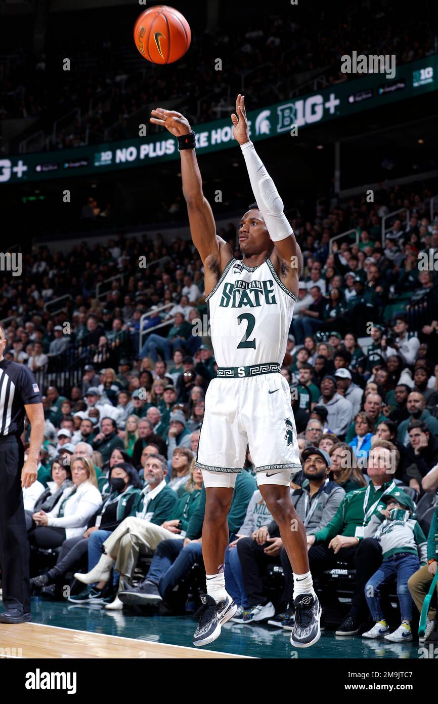 Michigan State's Tyson Walker shoots against Northwestern during an ...