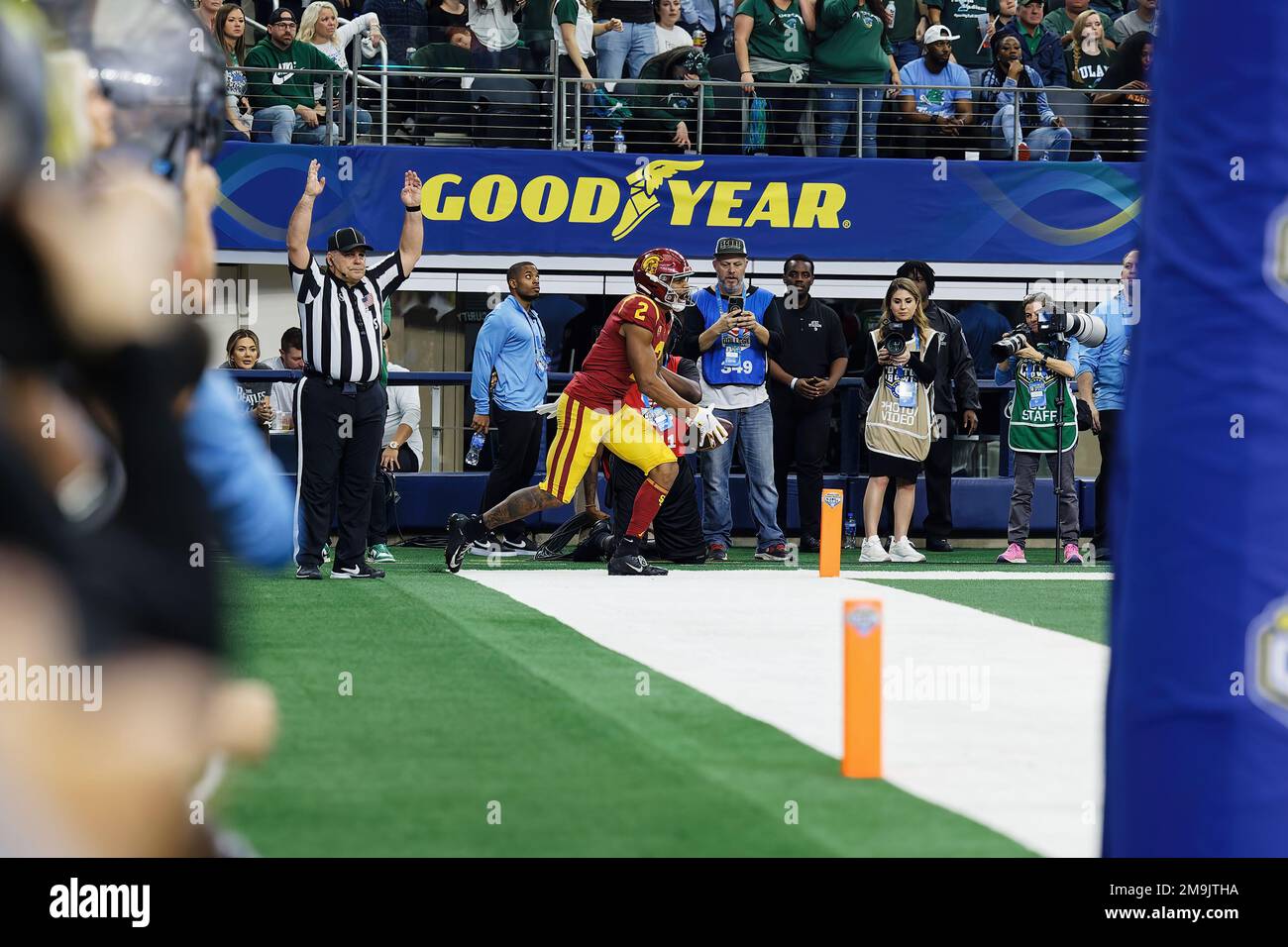 Southern California Trojans wide receiver Brenden Rice (2) catches a 4 ...