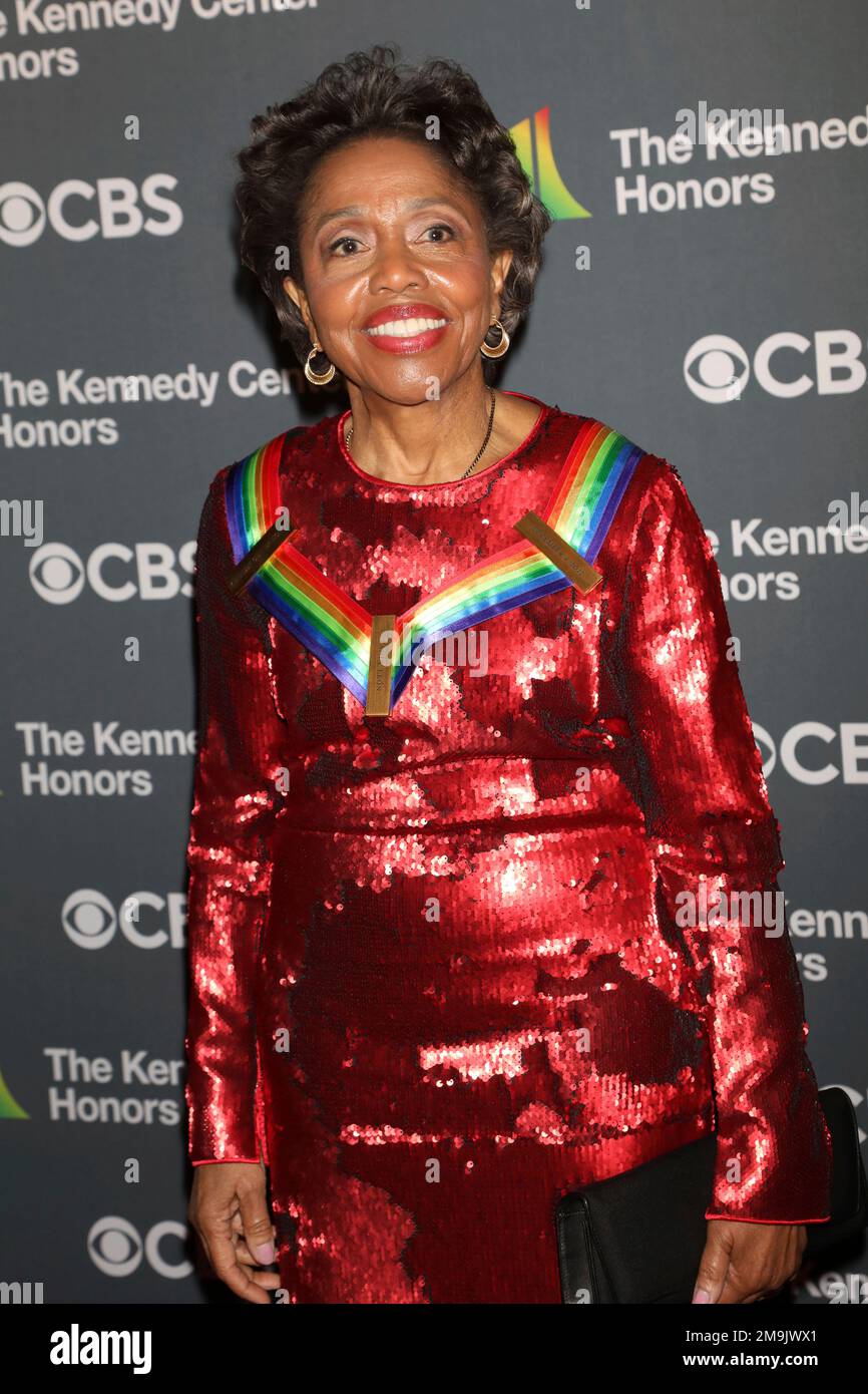 2022 Kennedy Center Honoree Tania Leon arrives at the Kennedy Center ...