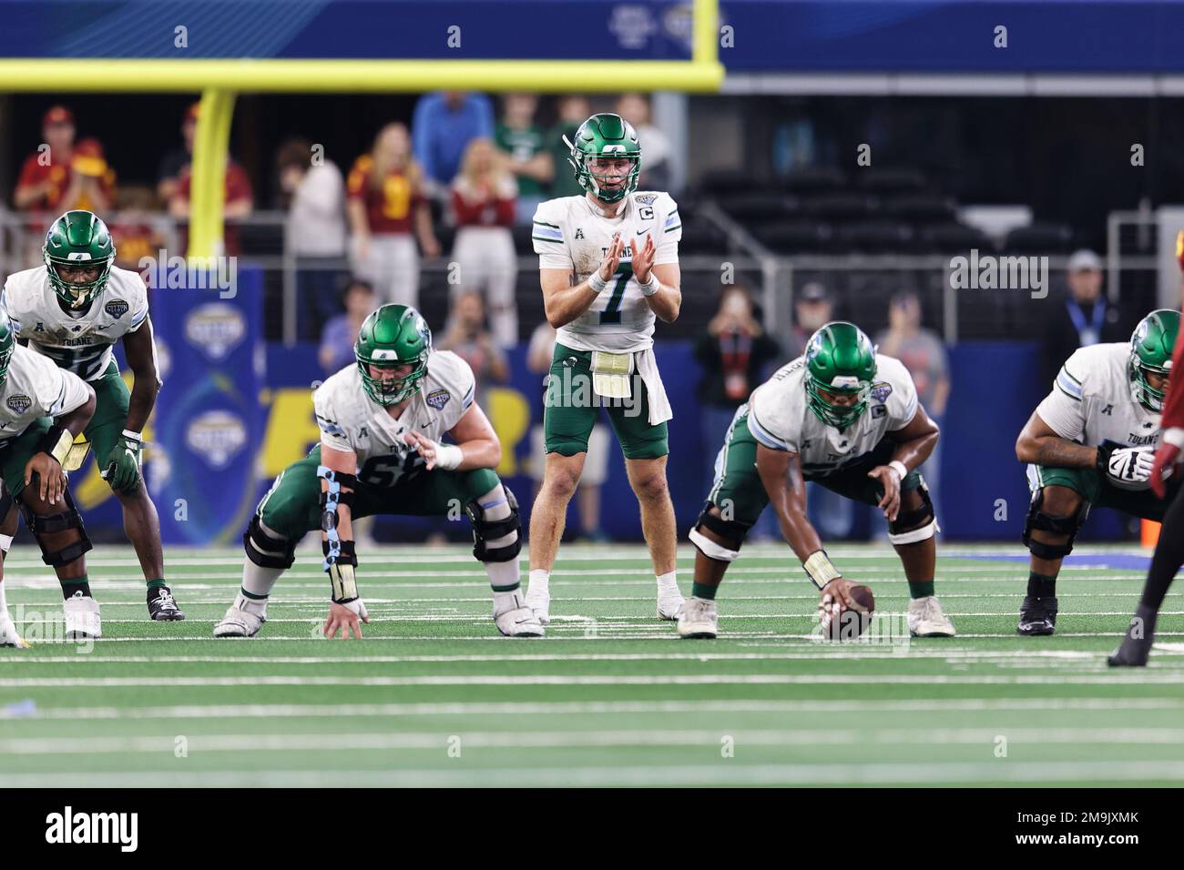 Tulane Green Wave quarterback Michael Pratt (7) calls the signals late ...