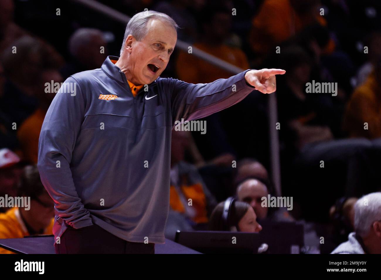 Tennessee head coach Rick Barnes yells to his players during the second ...