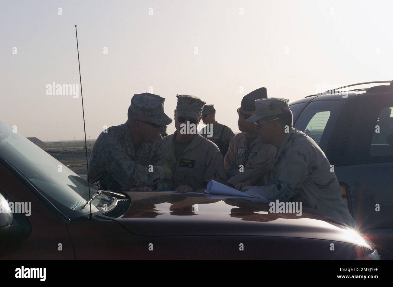 First Marine Expeditionary Force (1MEF) Commanding General, Lieutenant ...