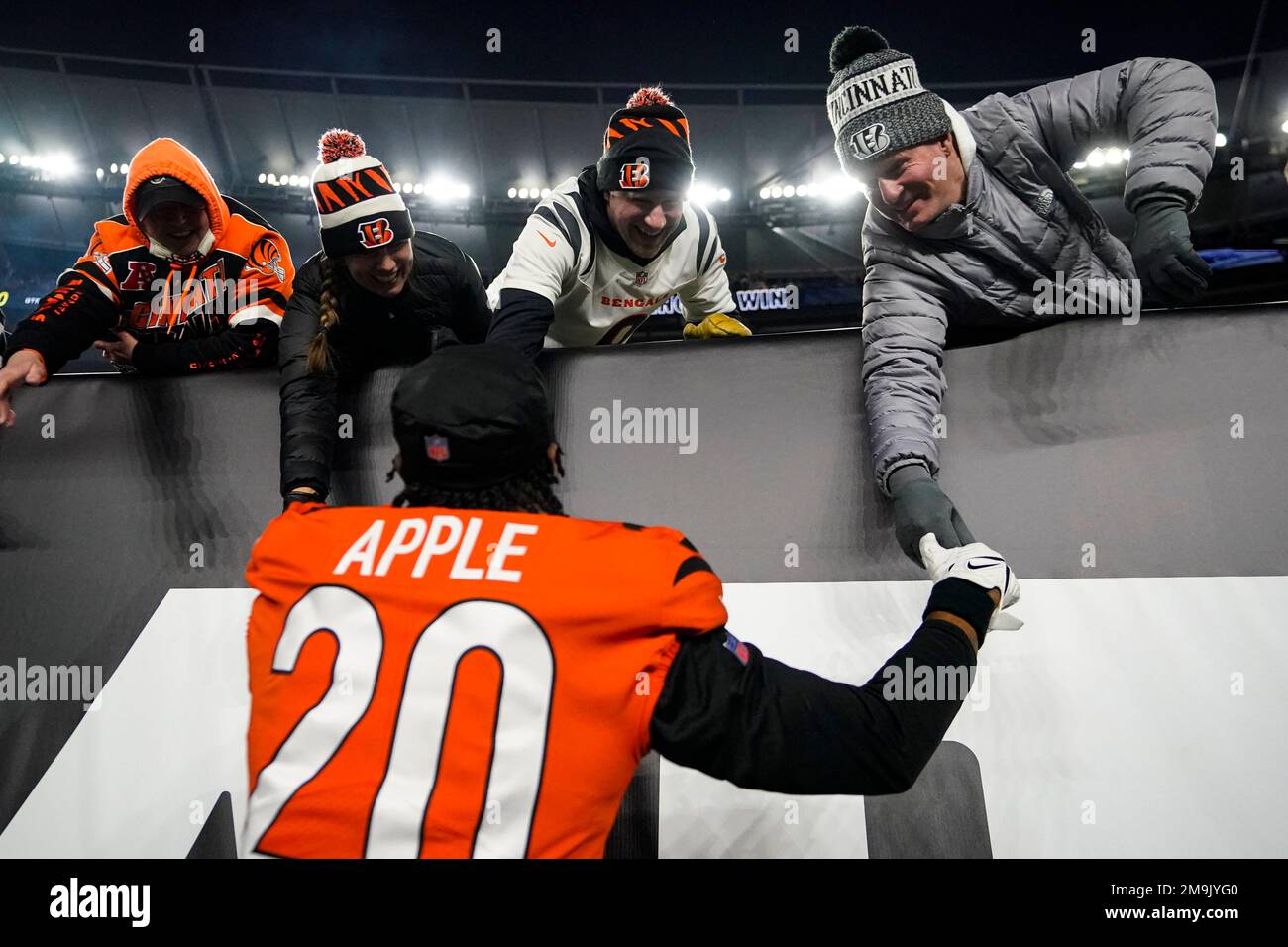 Cincinnati Bengals cornerback Eli Apple (20) greets fans following an ...