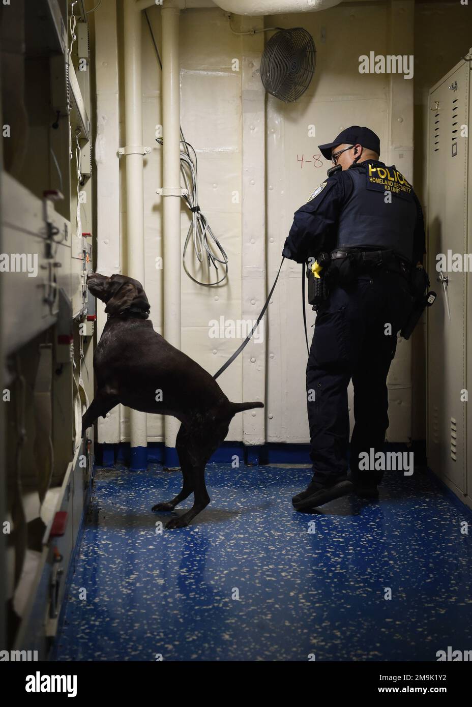 220519-N-VL27-1032 BREMERTON, Wash. (May 19, 2022) Carlos R. Cruz ...