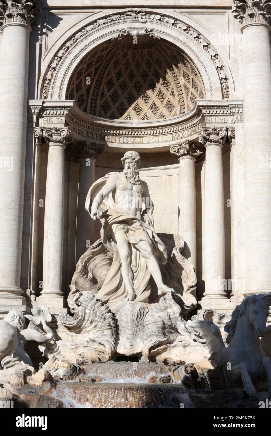Fontaine de neptune roma hi-res stock photography and images - Alamy