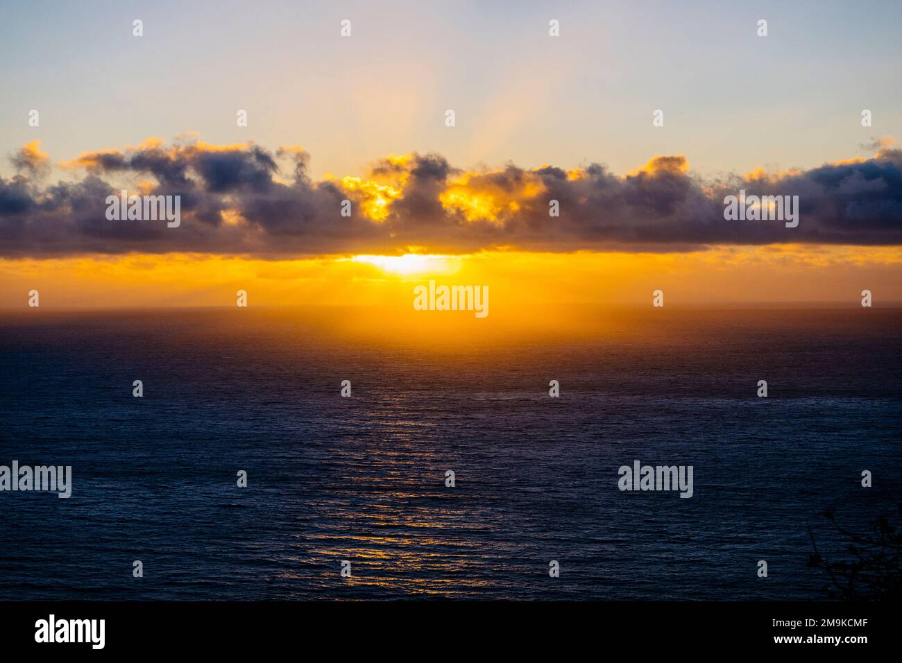 Moody sunset of ocean hi-res stock photography and images - Alamy