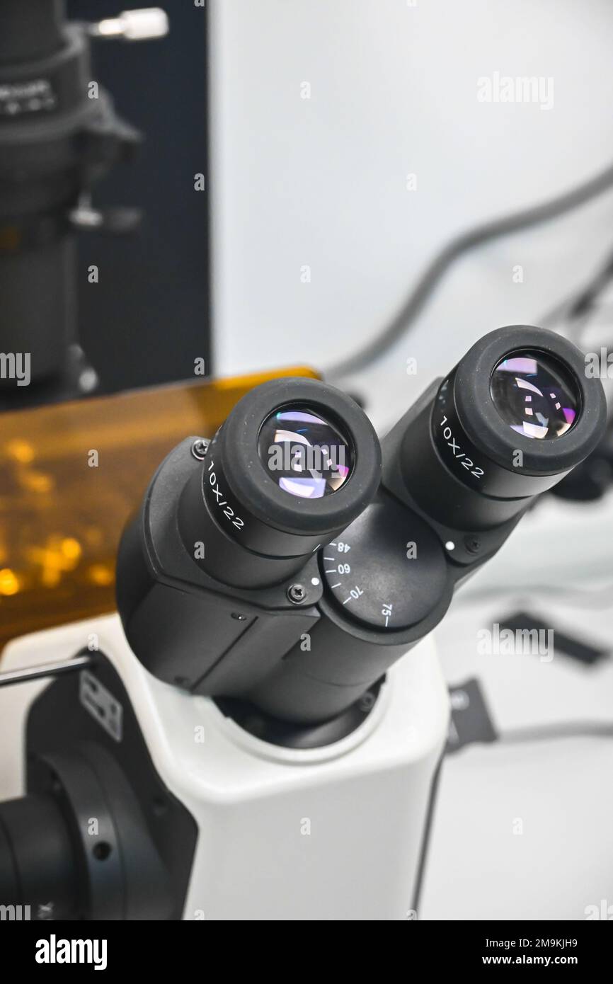 Laboratory microscope. A microscope in a biological laboratory Stock ...
