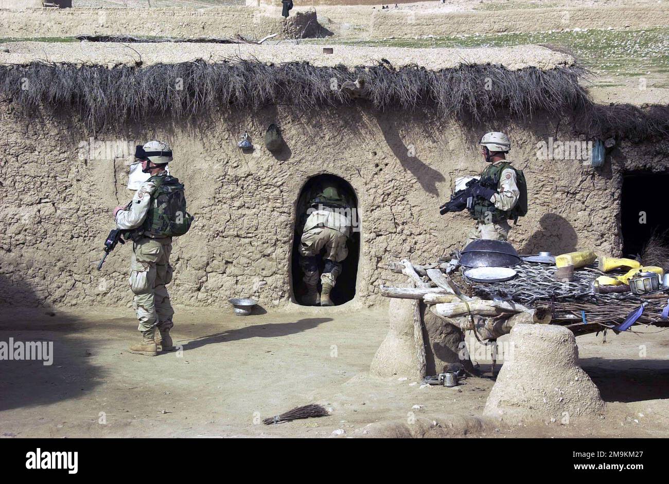 Two soldiers with "B" Company, 2nd Battalion, 504th Parachute Infantry ...