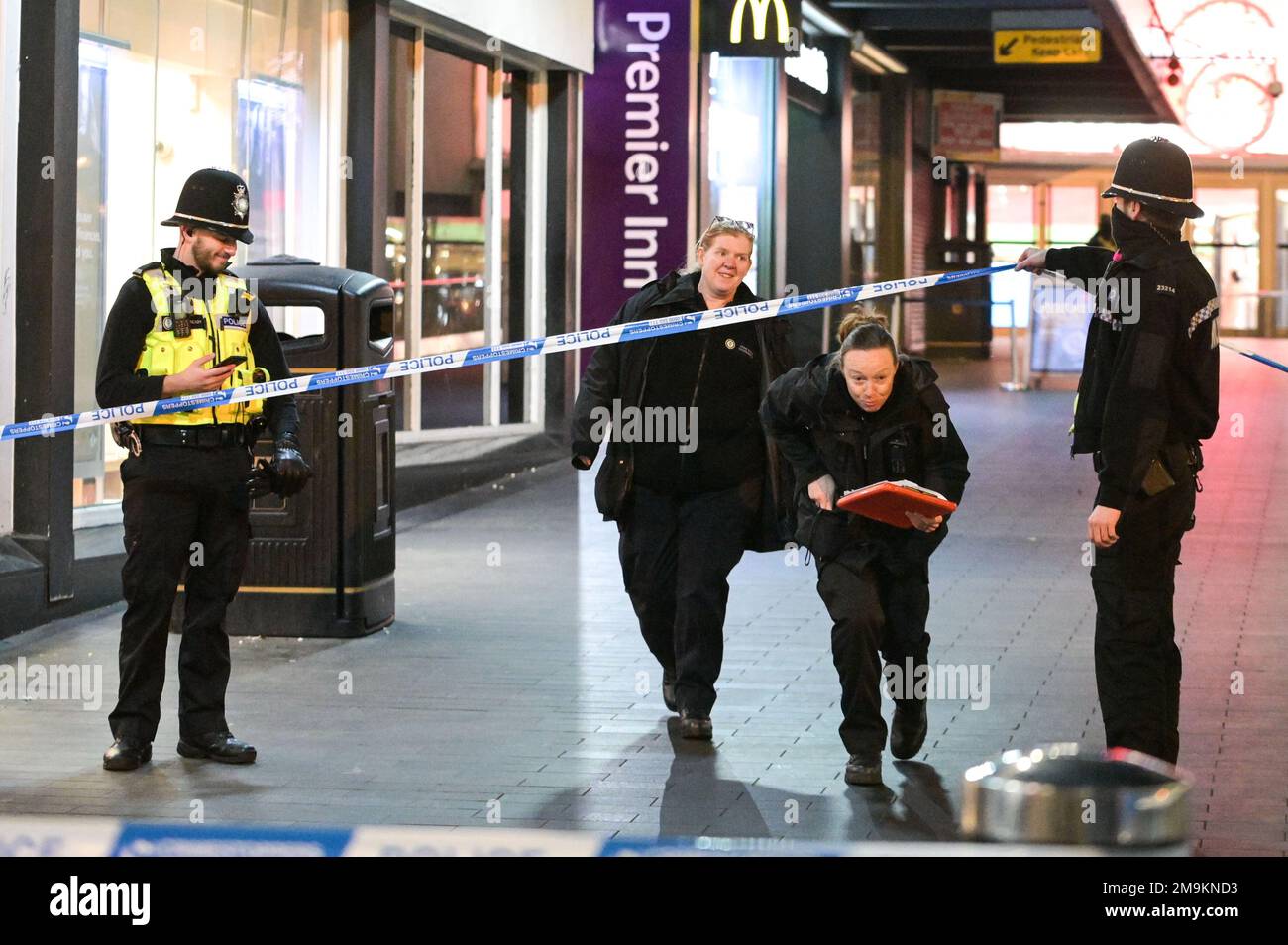 Grand central stabbed hi-res stock photography and images - Alamy