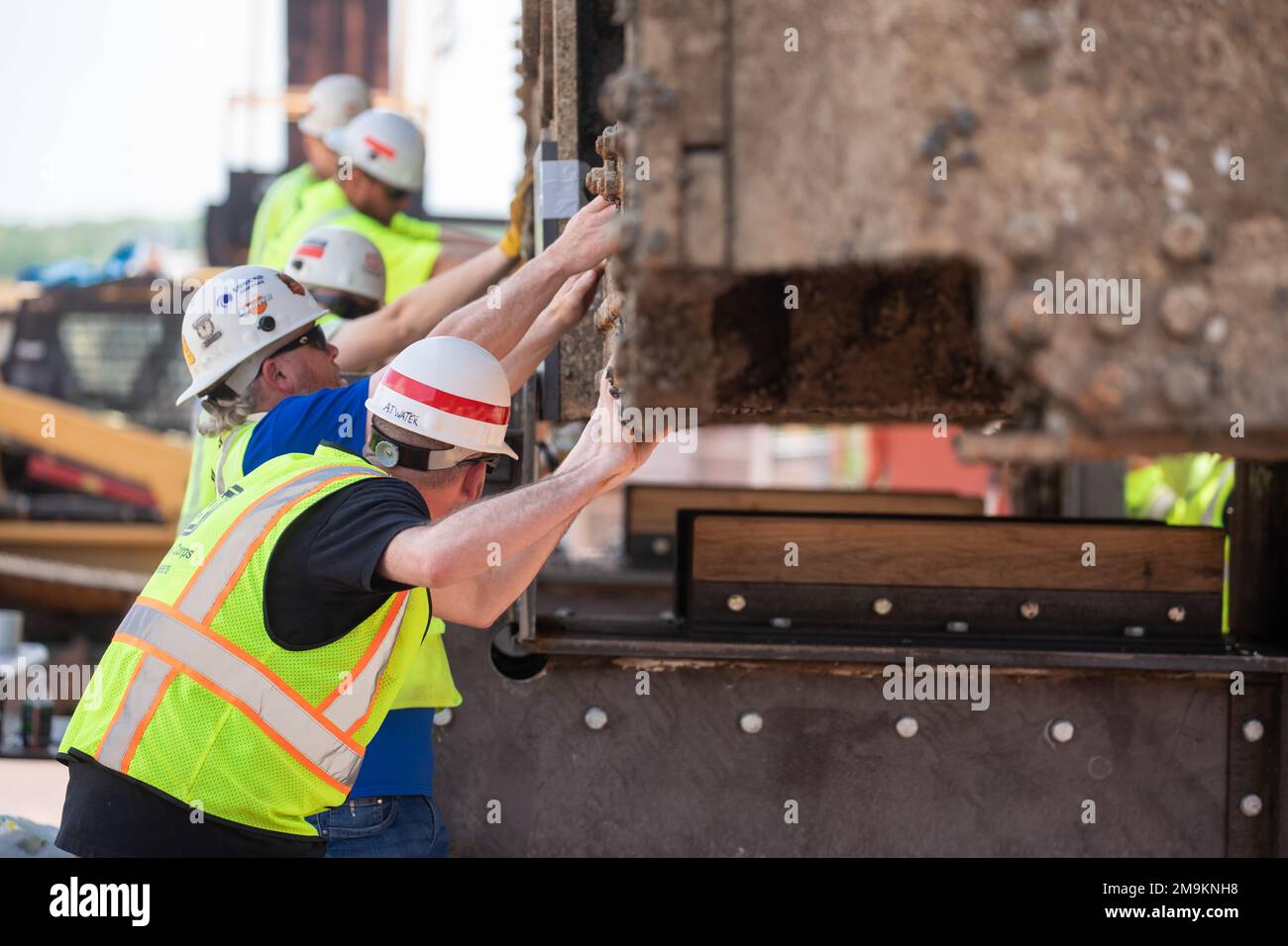 Miter gate hi-res stock photography and images - Alamy