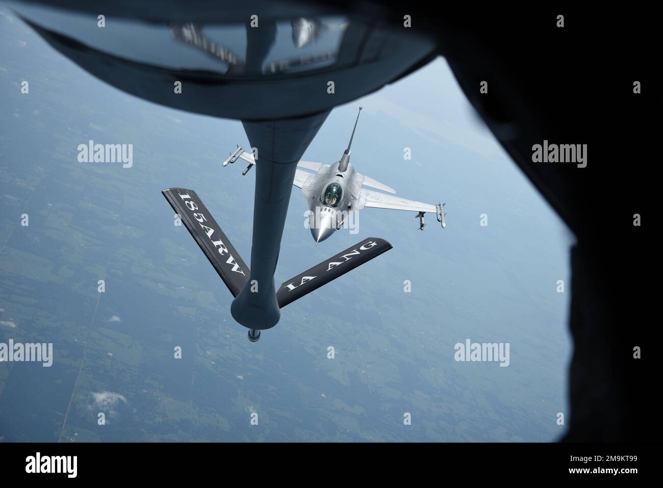 An F-16 assigned to the Oklahoma Air National Guard’s 138th Fighter ...