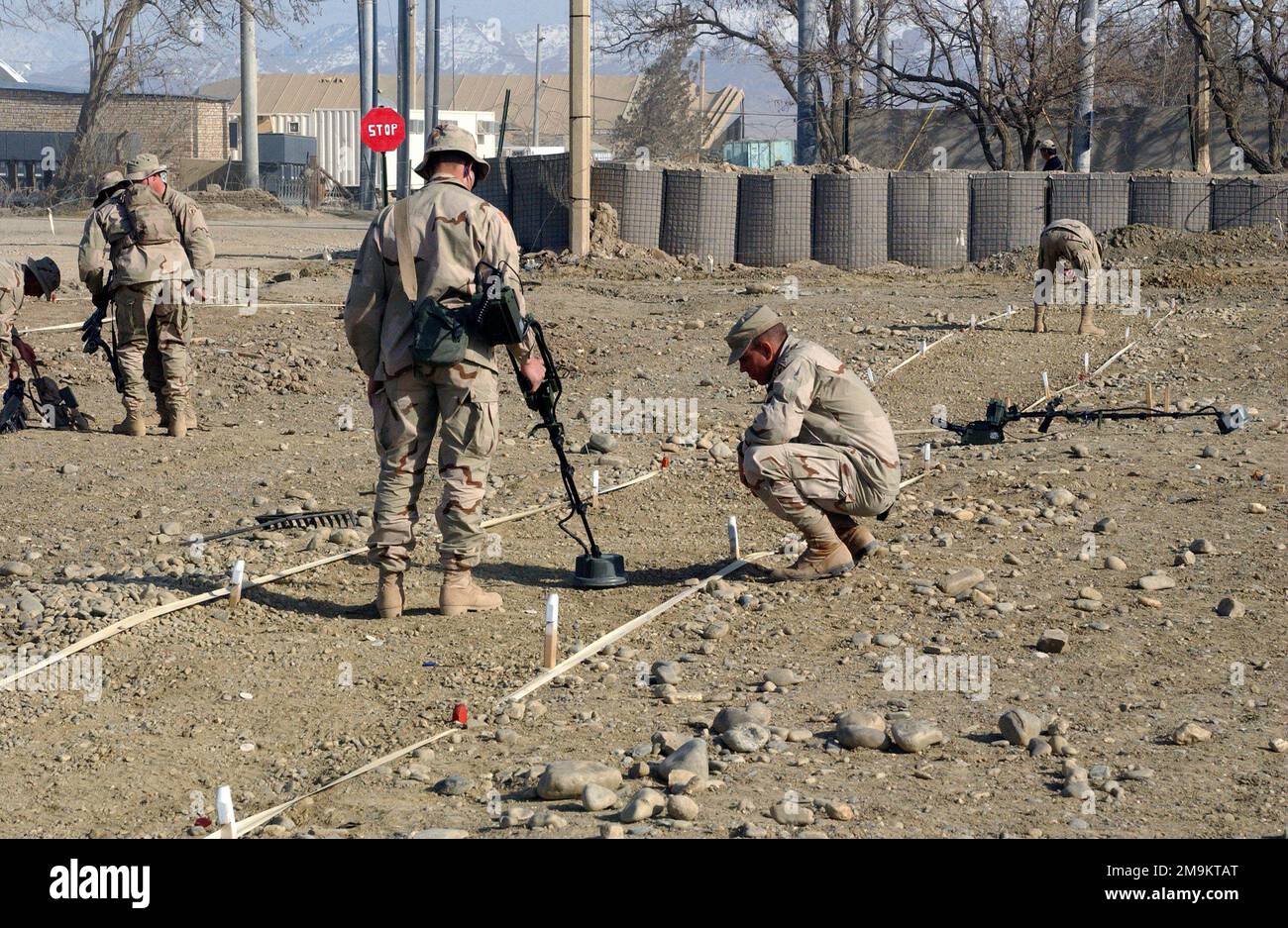 Soldiers assigned "C" Company, 27th Engineers Battalion, 82nd Airborne ...