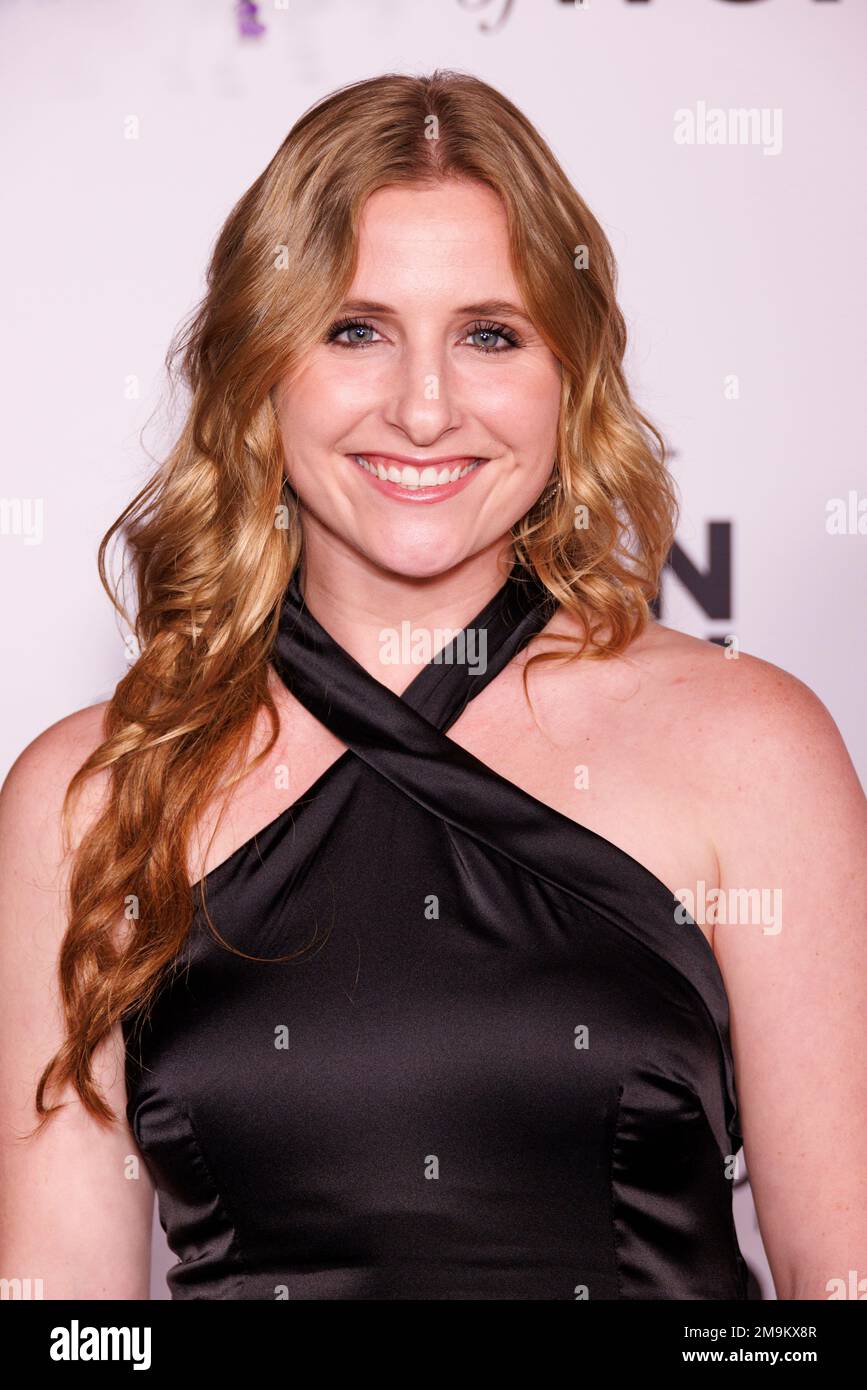 Honoree Shannon McPeek arrives at the 2022 L'Oreal Paris Women of Worth ...